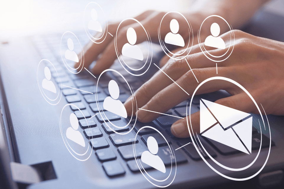 Webmail vs. Email Clients: Which One is Right for You? - Canada's ...